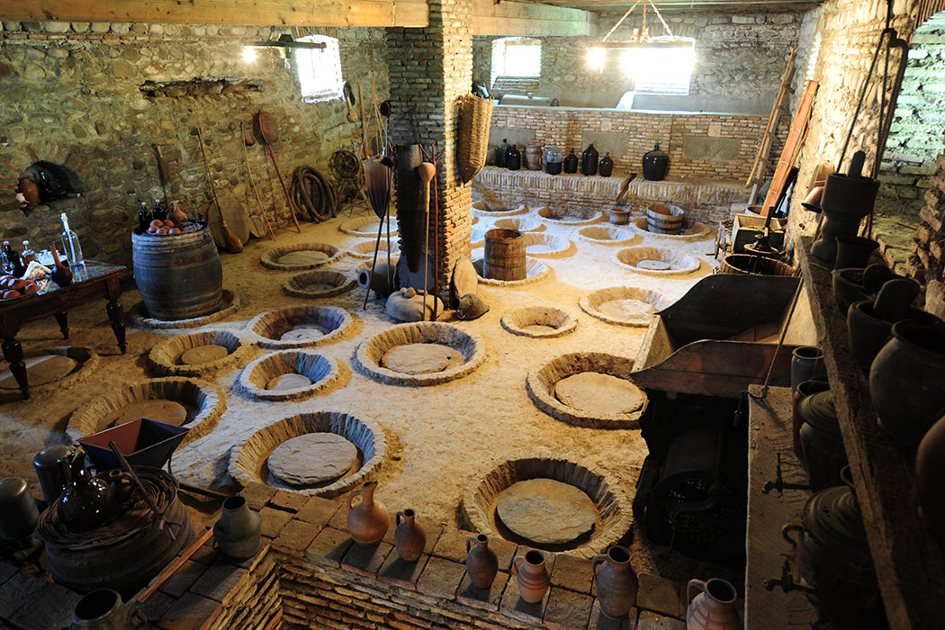 Georgian Wine & Cuisine | GeorgiCa Travel